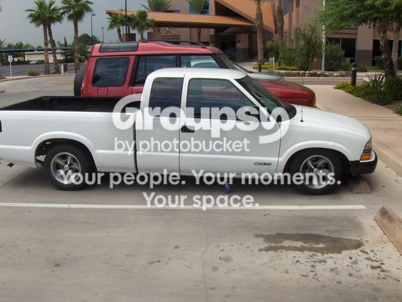 New lowered pics! | S-10 Forum