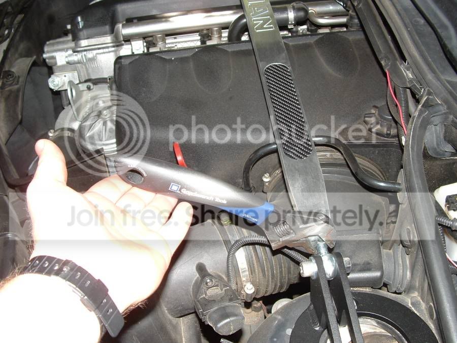 Install: Dinan Front Strut Tower Brace | E46 Fanatics Forum