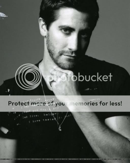 Jake Gyllenhaal - Jake Picture Thread #22: Because we can stare at Jake ...