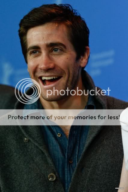 Jake Gyllenhaal - Jake Smile/Laugh Appreciation #8: Because Jake's ...